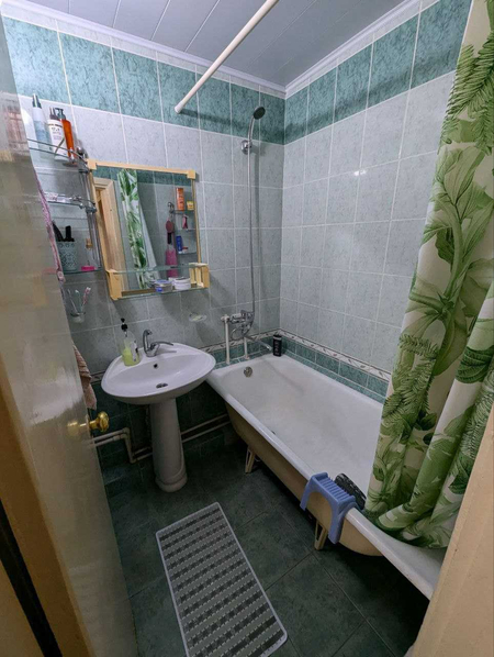 Продаётся квартира 3/4/5,80 кв.м,Кирпич,по Шота Руставели,Текстиль