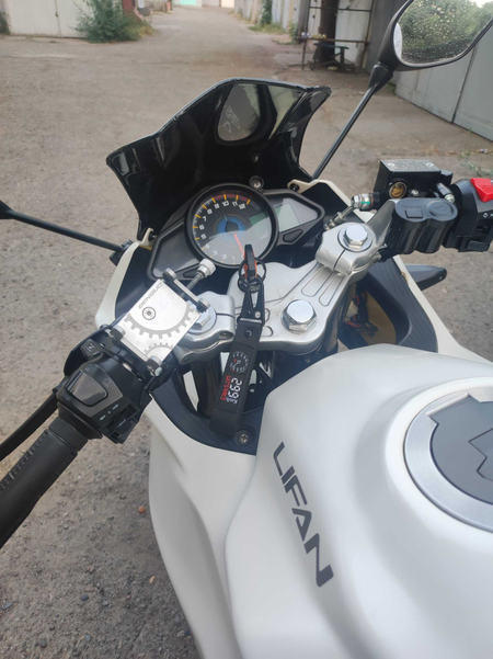 Мотоцикл Lifan KPR 200