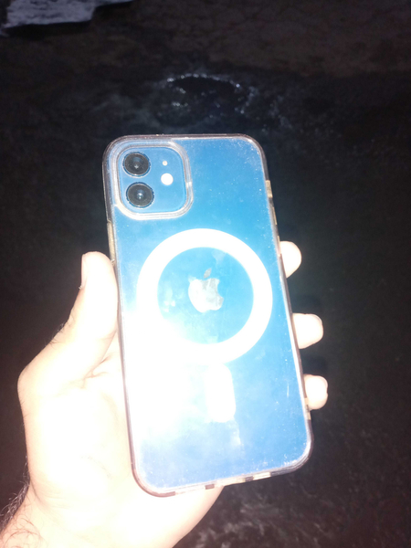 iPhone 12 blue 64gb