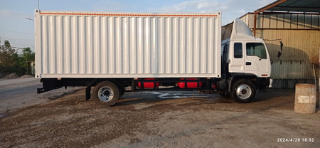 Isuzu 10 tonnali