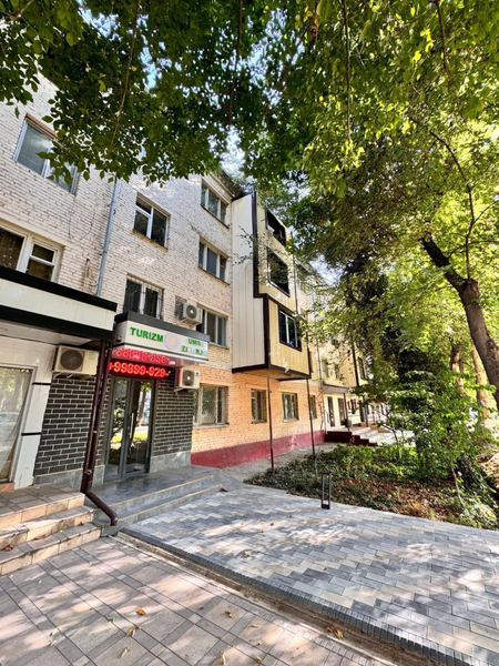 Метро Мирзо Улугбек 1-Линя Продается Нежилой