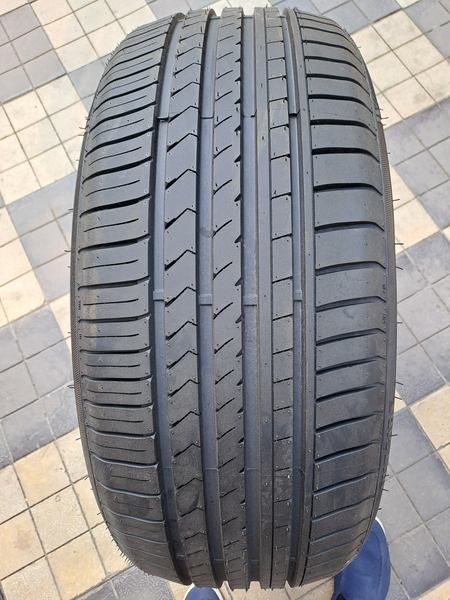 245/40R21 winrun 1donali sotiladi