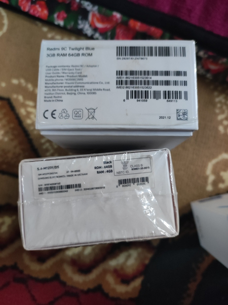Telefon karobka dakument lari sotiladi