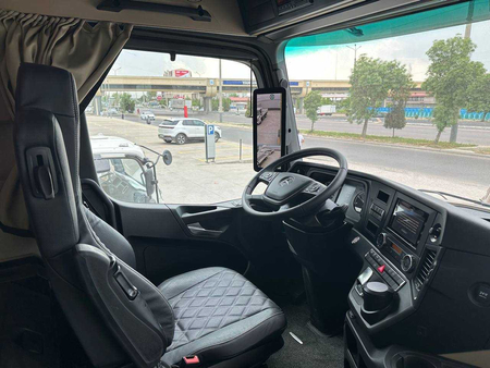 Седельный тягач Mercedes-Benz ACTROS. AXOR