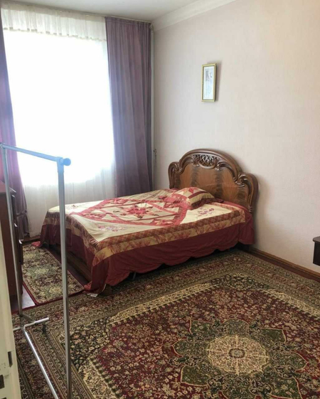 Аренда квартира Метро Беруний, 3/4/4, 100 кв.м. Банковский дом.