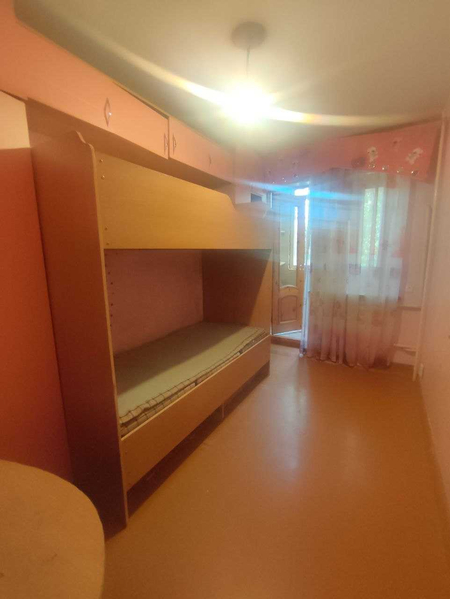 № 1581 77-серия 3х комнатная квартира на 2 этаже по ул. Гагарина