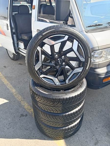 R18 Kia selfish orginal diska Balon Xolati idial 2024-yil