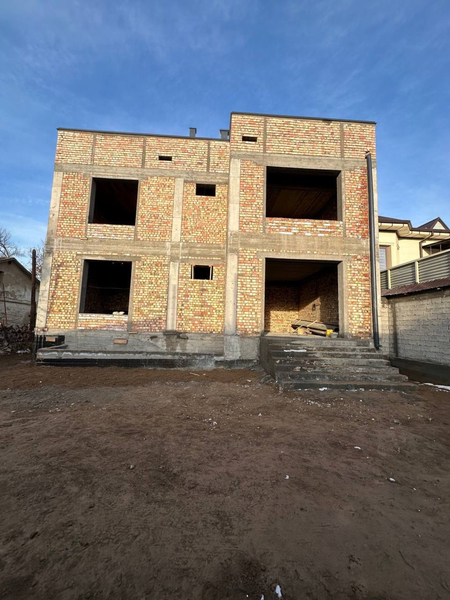 Срочно продаётся ДОМ (Центр Луначарского) 5,6-соток