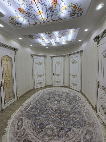 Продается 3 ком. Квартира на 2 этаже площадью 103 кв.м ор. 17 школа