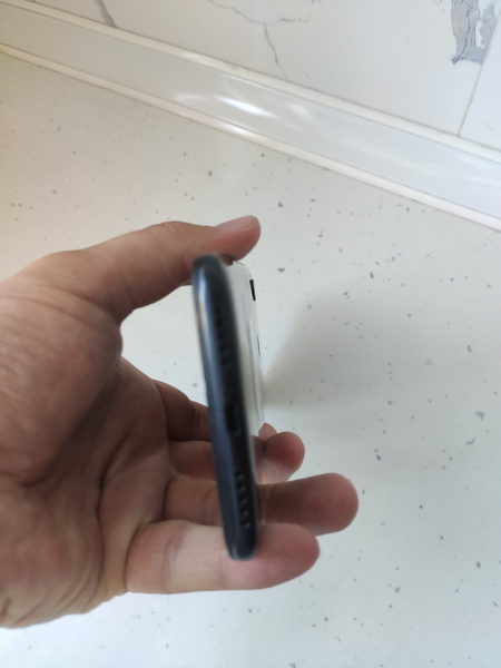 Redmi 7 sotiladi