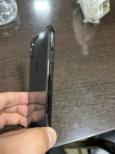 Iphone x ideal holatda