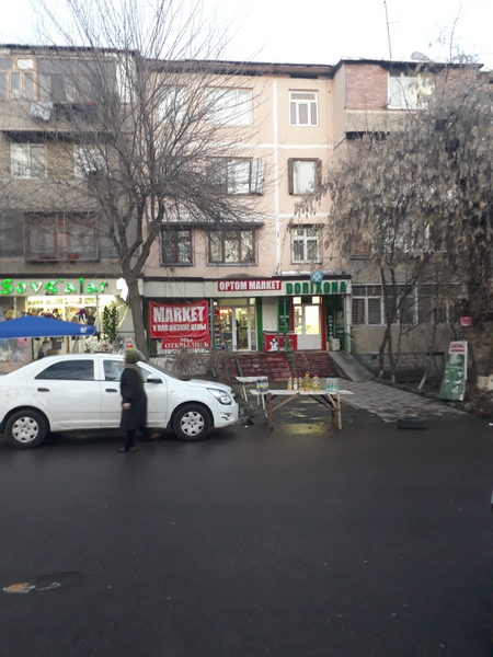 1-qavat dom sotiladi