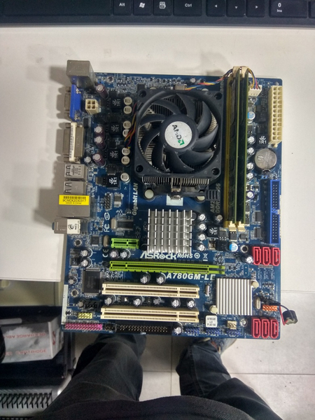 Материнская плата, 4gb ddr2 комплект