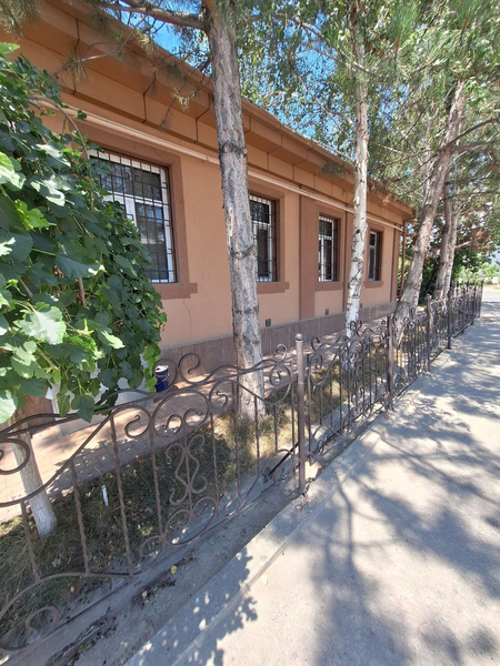 Срочно продаётся Дом Шахристанская 3.7-соток 5-Комнота 2-Санузел