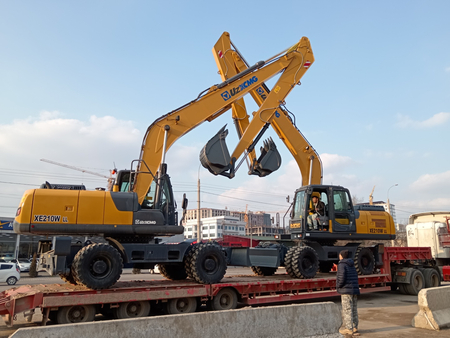 Колесный экскаватор XE210WLL