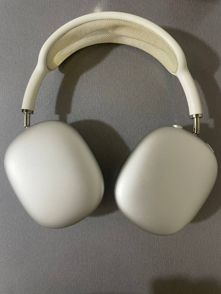Air pods Max yaxshi holatda