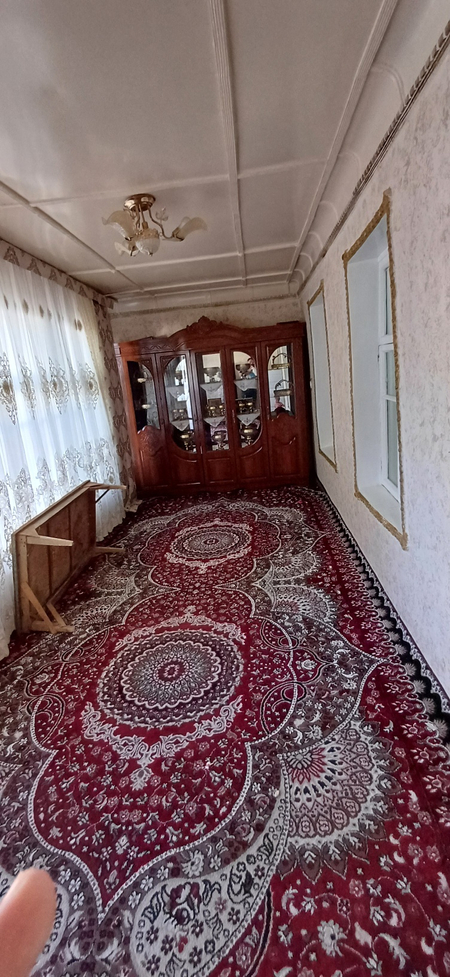 Uy sotiladi  srochna zangi ota tumani bodomzor mahalla