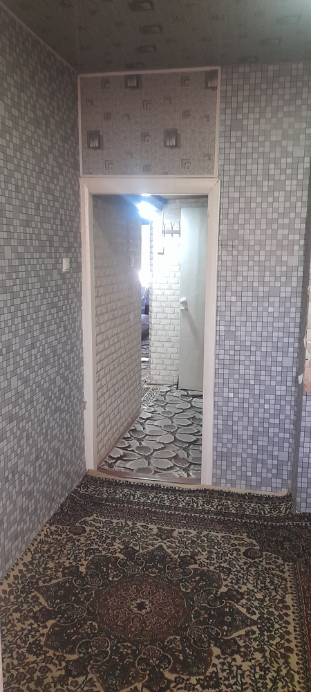 Ангрен шахри 5/3 дахасидан Срочно квартира сотилади. 26.500 $