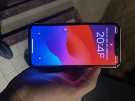 iphone 11 sotiladi 128 tali