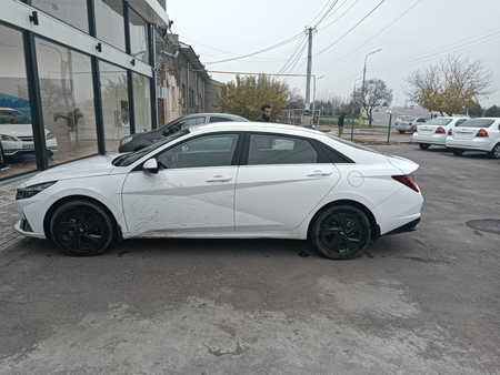 Hyundai Elantra авто кредит