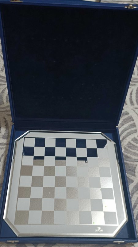Swarovski шахматы