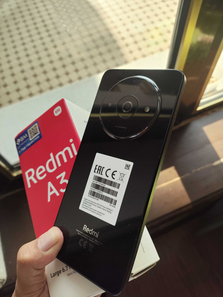 Срочно! Redmi A3 4/64 с коробкой и документами! (как новый)