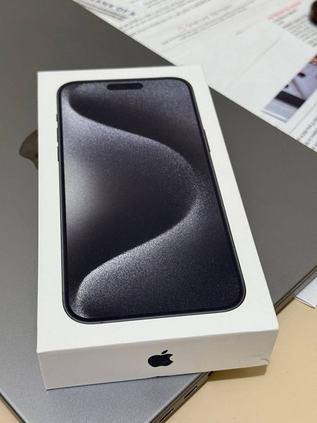 Iphone 15 pro max 512gb black titanium