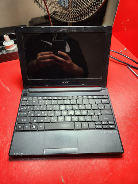 Acer  aspire one