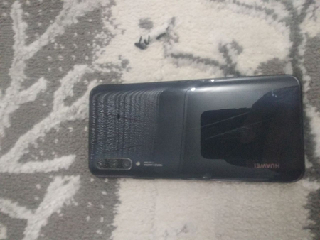 Samsung a14 yangi 4 oy boldi karopka zaryatka ful