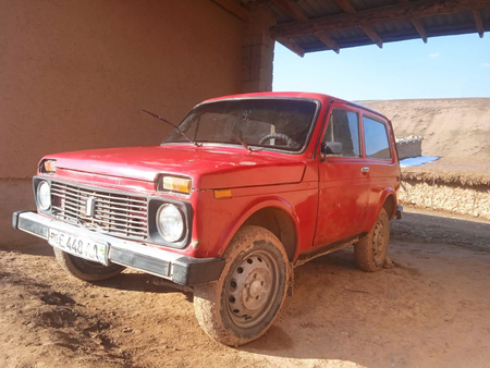 Niva2121 sotiladi