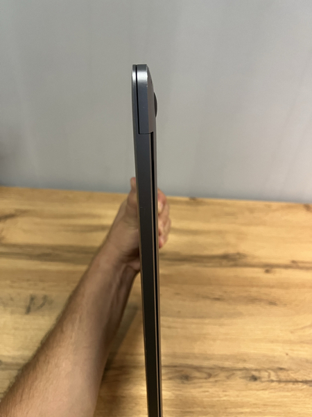Macbook pro 15 inch 2019