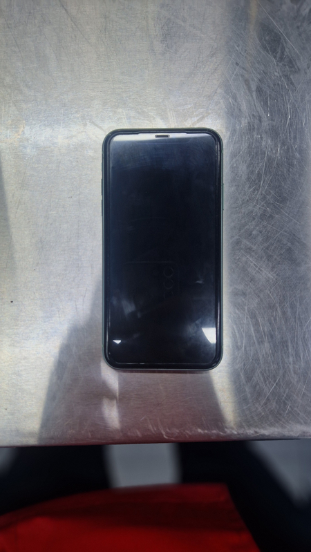 Iphone 11 srocna 64gb