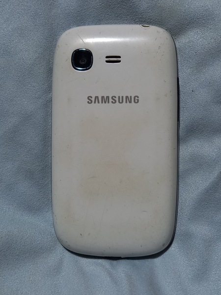 iPhone sotiladi xotira 1 tr