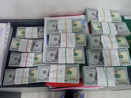 Dollar texshirish xizmati. Проверка Валюты.