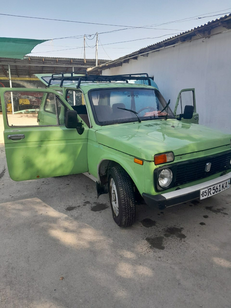 SROCNA Niva sotiladi