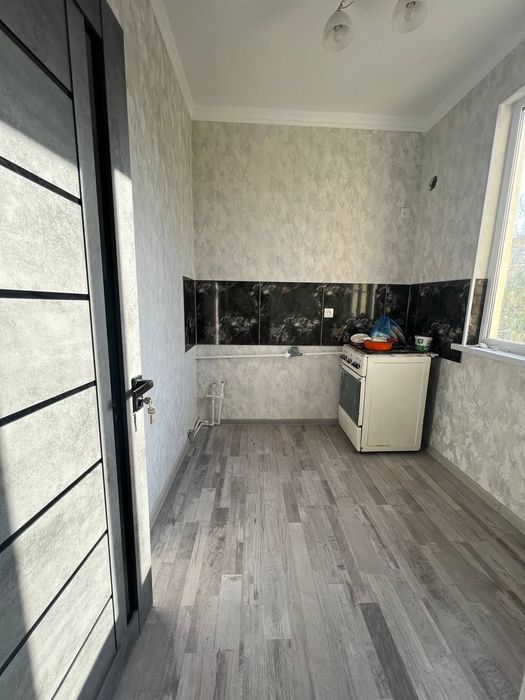 Продаю Квартиру Яшнабадский р-он Авиасозлар-3. 2-ком 3-этаж 4-этажном