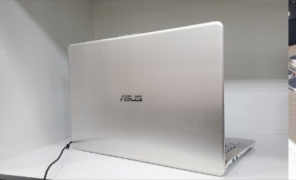 ASUS Vivobook 8/256