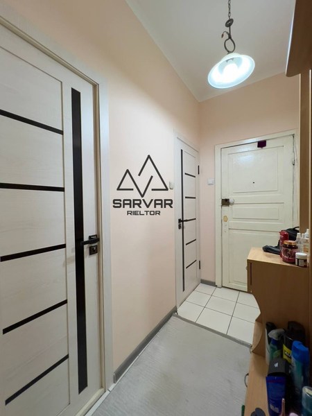 Продам 2в3/3/5 Буюк Ипак Йули Художников