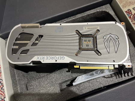 Продам Видеокарту RTX4070ti Zotac AMP Extreme Aero