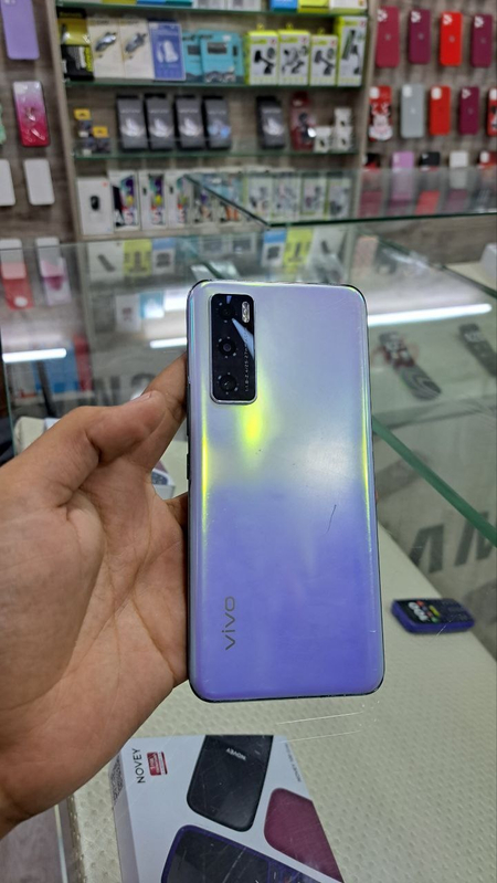 Продаётся телефон ViVO 2023