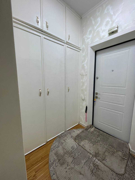 (К128998) Продается 3-х комнатная квартира в Мирабадском районе.