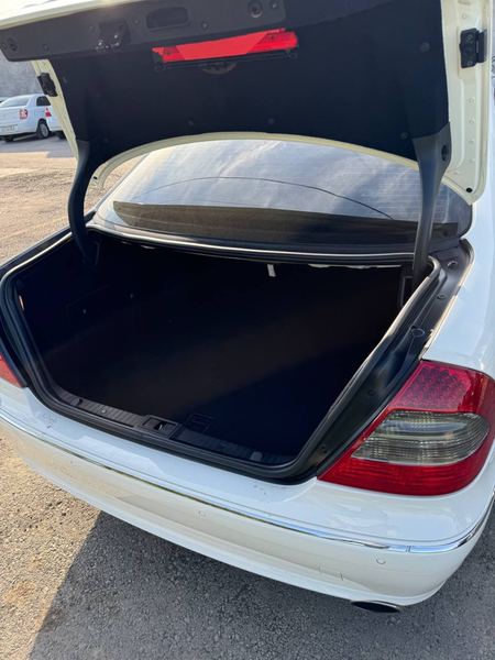 Mercedes-benz w211 e280 sotiladi