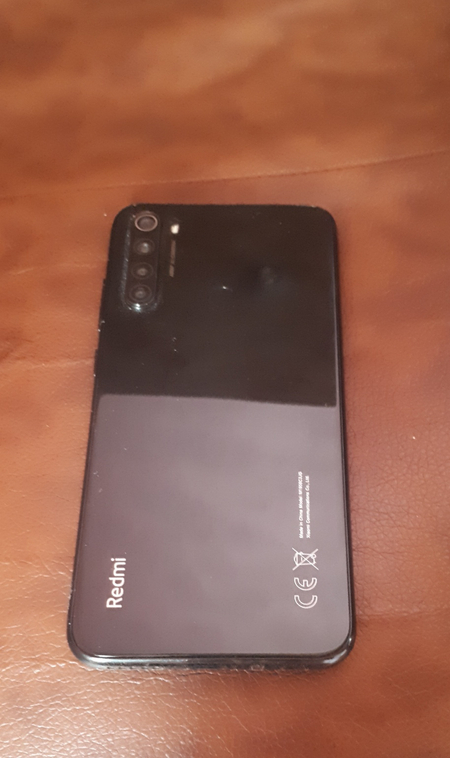 Redmi Note 8 va Samsung Galaxy J2