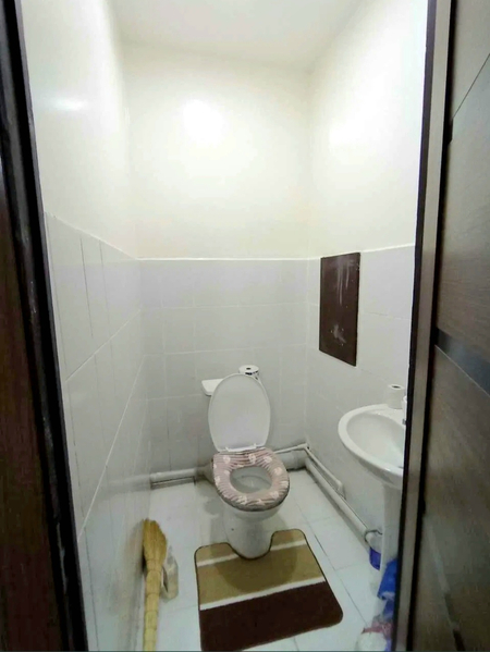 Сотилади. ЯнгиХаёт т. 8-худуд. 3/2/7.  73м²