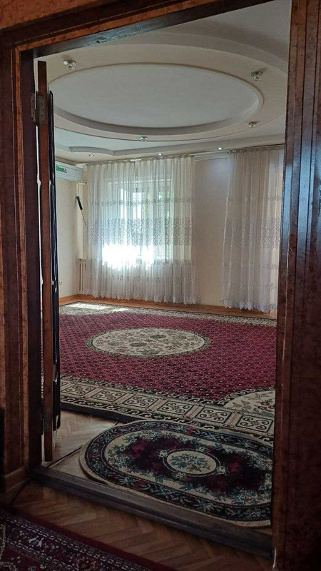 Продается квартира Чиланзар Октепа, 2+1/4/4,  90 кв.м.