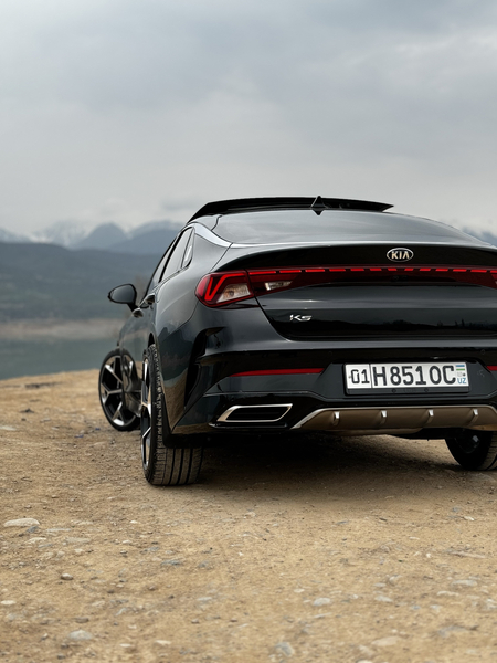 Kia k5 2021 yil arendaga beriladi