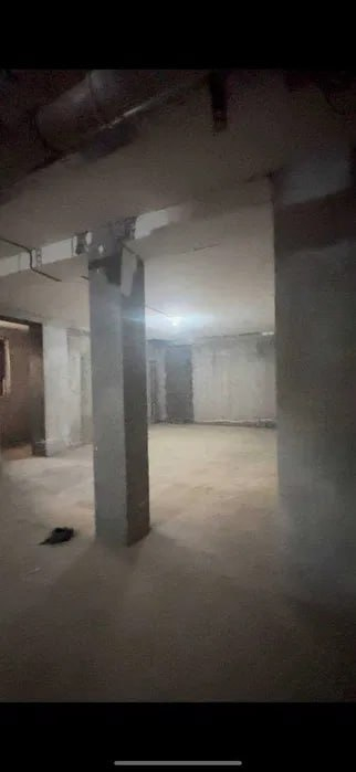 НЕ ЖИЛОЕ ПОМЕЩЕНИЕ Массив Карасу 2 линия  400м2 6 окон 4 сан узла