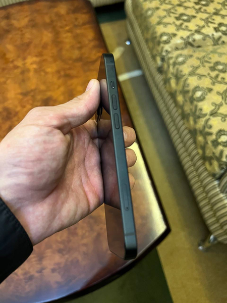 Продам Iphone 13 в идеалном состаянии %87 подробнее в лс
