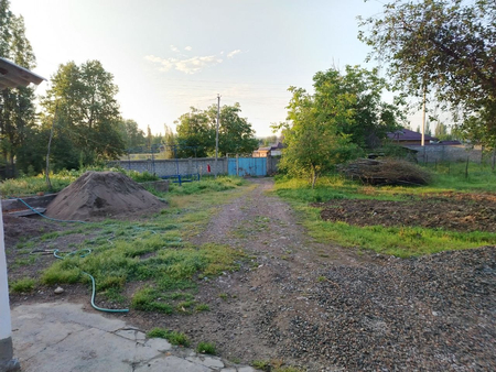 Уй        сотилади.
