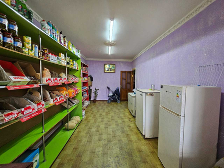 4 xonali 90m² 1-qavat, +yer maydoni uy sotiladi.